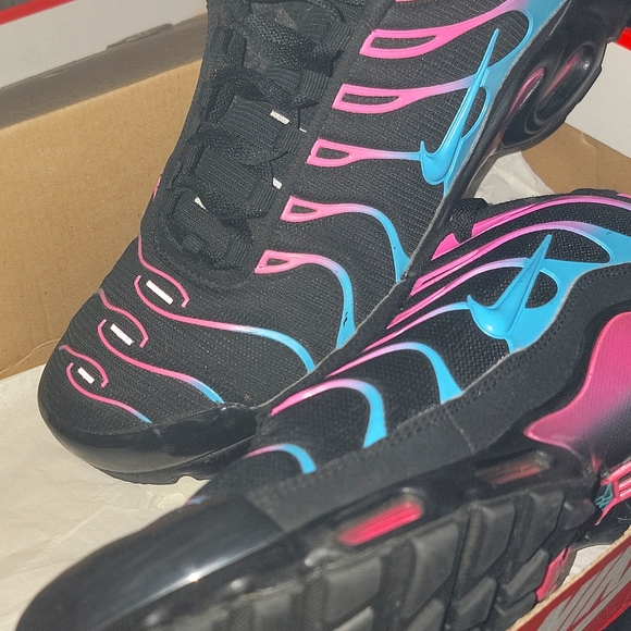 Nike | Shoes | Nike Tn Air Plus Rare Size 2 | Poshmark